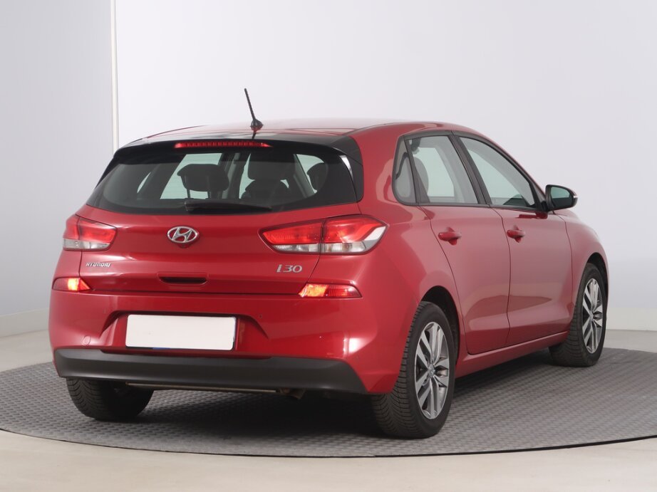 Hyundai i30, 1.0 T-GDI, Serv.kniha, Tempomat,, - inzerát | inzerce na ...