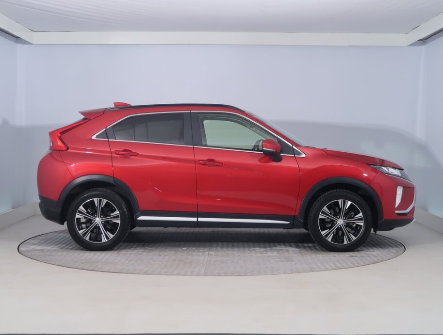 Mitsubishi Eclipse Cross, 1.5 T-MIVECIntense ,, - inzerát | inzerce na ...