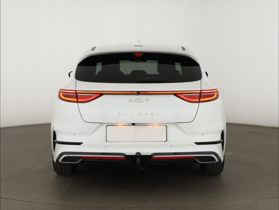 Kia ProCeed, 1.5 T-GDIGT-Line ,, Combi, Benzín - inzerát | inzerce na ...