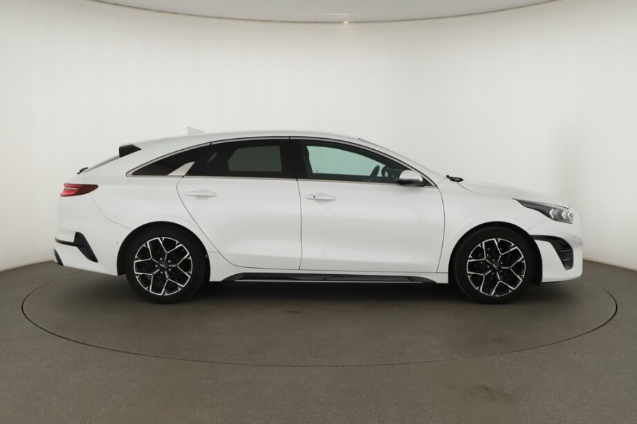 Kia ProCeed, 1.5 T-GDIGT-Line ,, Combi, Benzín - inzerát | inzerce na ...