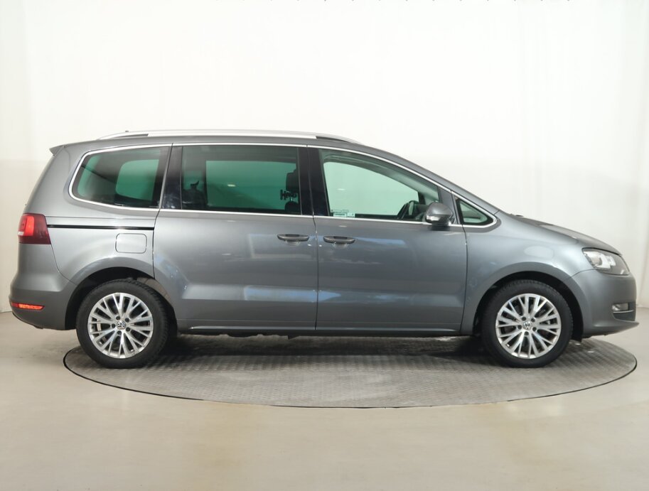 VW Sharan, 2.0 TDIHighline ,, MPV, Diesel - inzerát | inzerce na Annonce.cz
