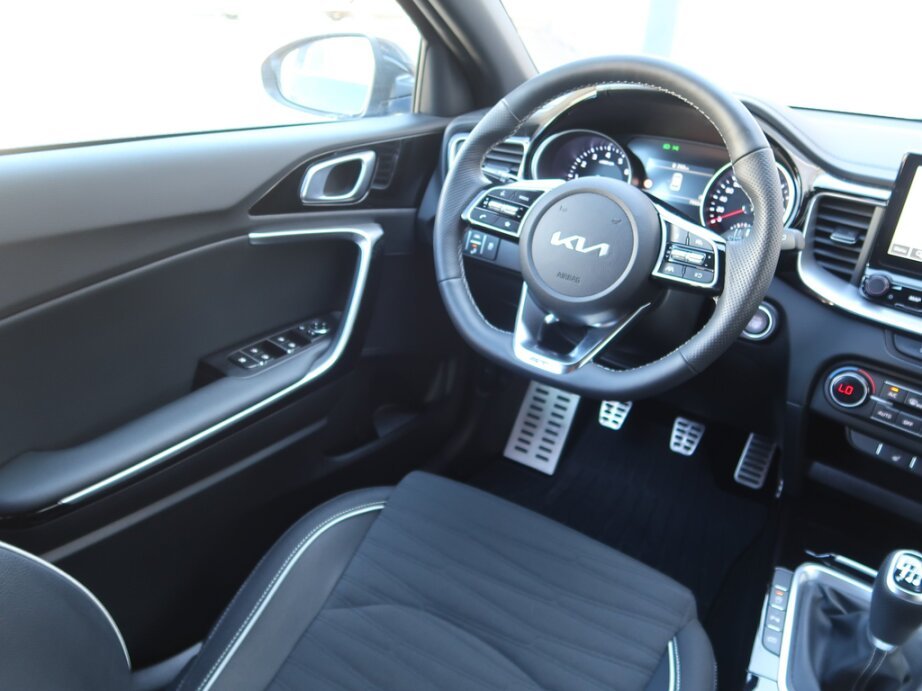 Kia Ceed, 1.5 T-GDIGT Line ,, Hatchback, Benzín - inzerát | inzerce na ...