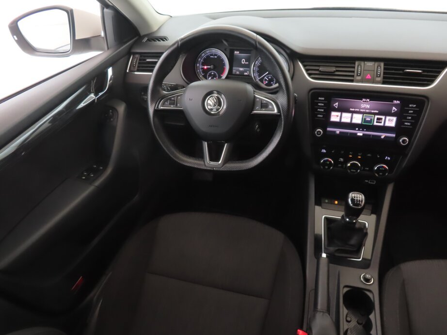 Skoda Octavia, 2.0 TDI, Tempomat, Park. senzory,, - inzerát | inzerce ...