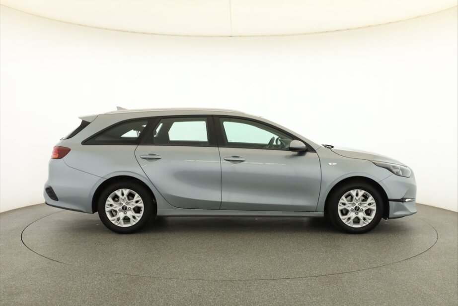 Kia Ceed, 1.5 T-GDI, ČR,2.maj, Serv.kniha,, Combi, - inzerát | inzerce ...