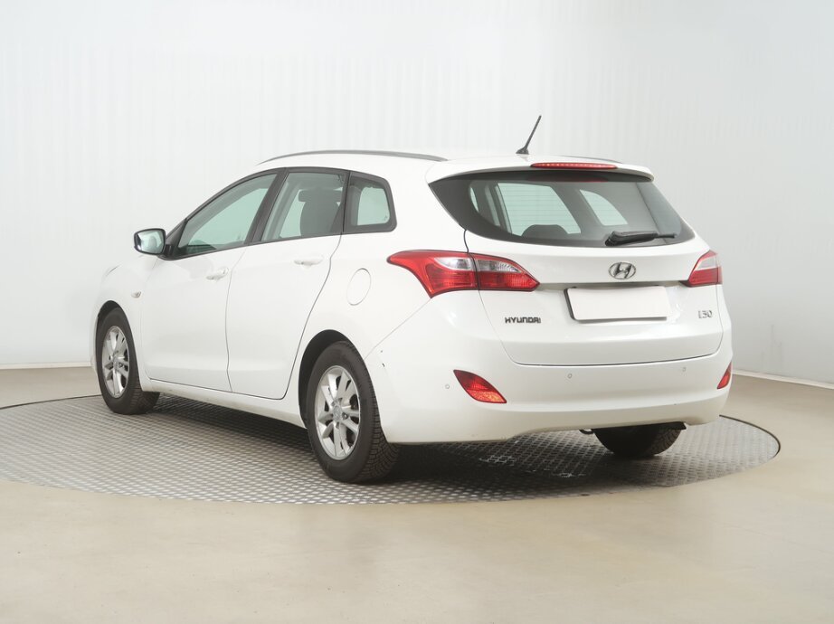 Hyundai i30, 1.6 GDI, ČR,2.maj, Klima, Tempomat,, - inzerát | inzerce ...