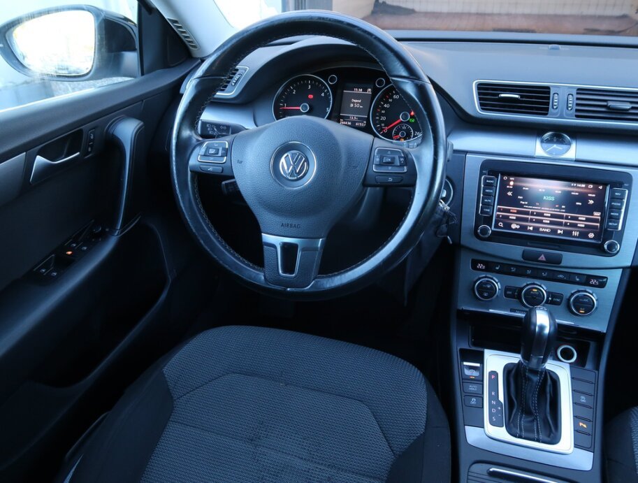VW Passat, 2.0 TDIBusiness , Automat, Navi,, Combi - inzerát | inzerce ...