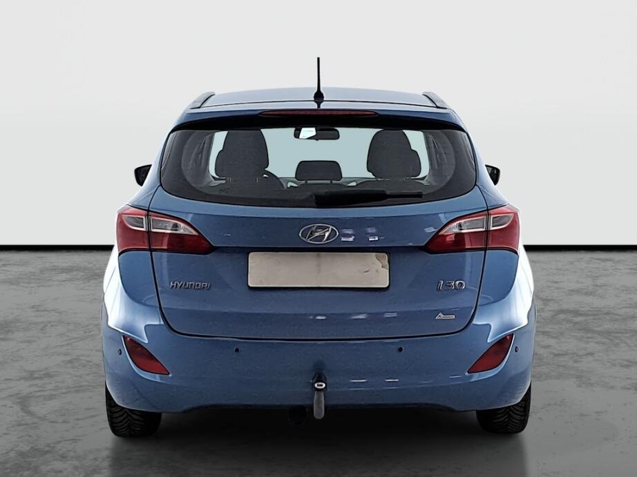 Hyundai i30, 1.6 GDI, ČR,1.maj, Serv.kniha, Combi, - inzerát | inzerce ...