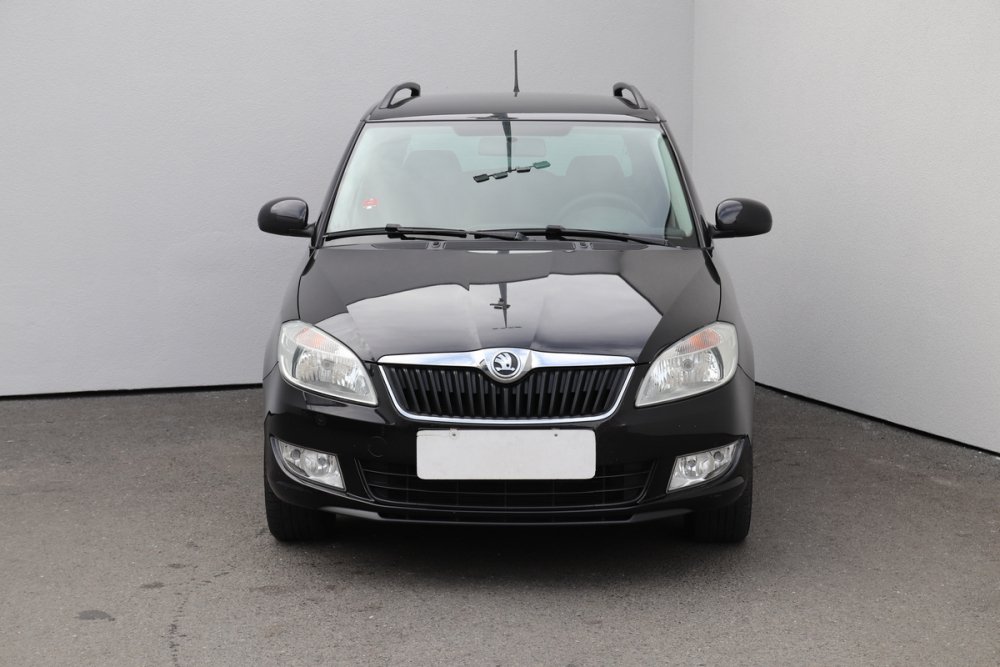 Škoda Fabia II, 1.2 TSi Ambition, hatchback, - inzerát | inzerce na ...