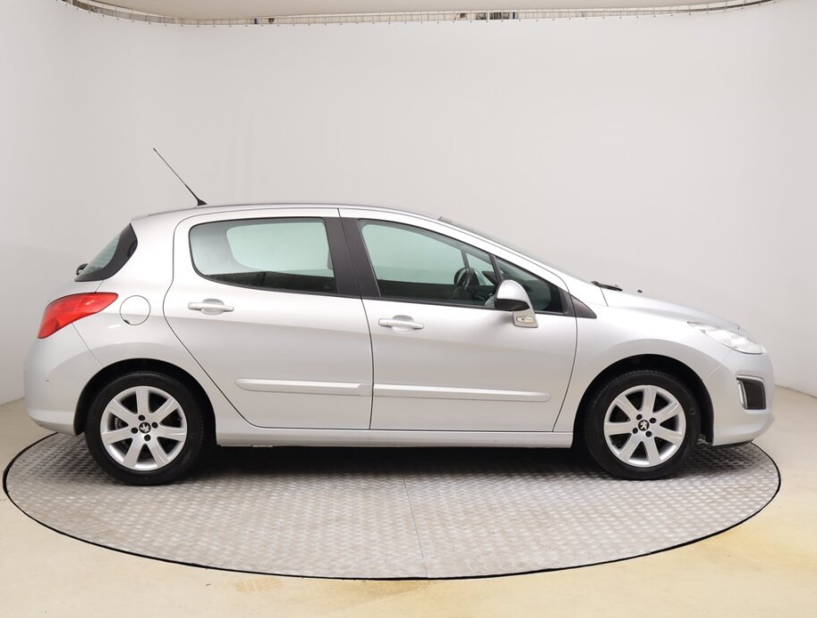 Peugeot 308, 1.6 VTi, Hatchback, Benzín - inzerát | inzerce na Annonce.cz