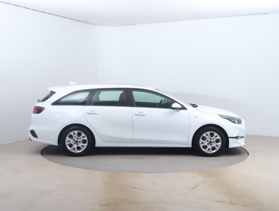 Kia Ceed, 1.5 T-GDI, Serv.kniha, Tempomat,, Combi, - inzerát | inzerce ...