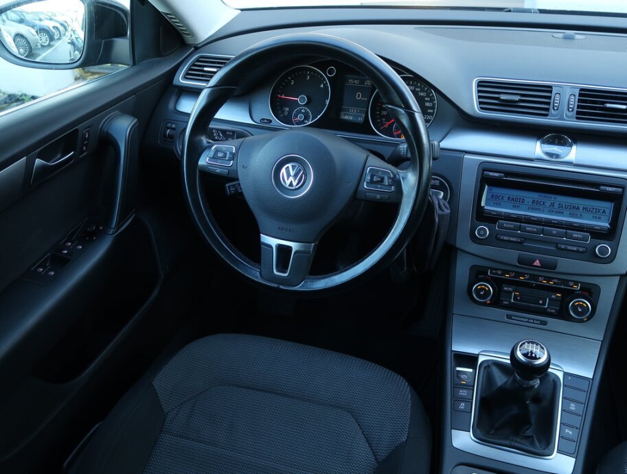 VW Passat, 2.0 TDI, Serv.kniha, Klima, Tempomat,, - inzerát | inzerce ...