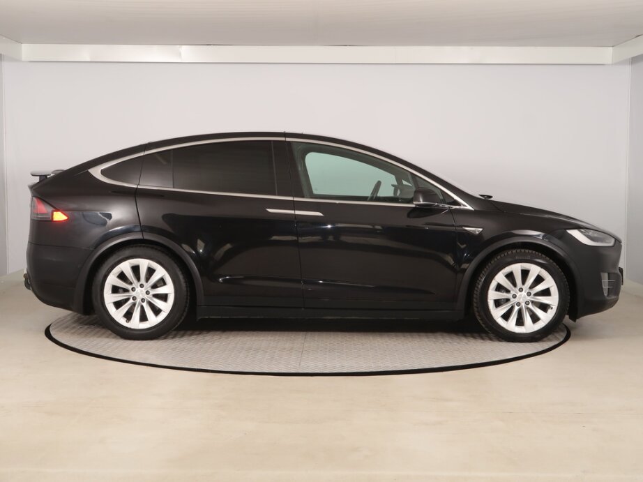 Tesla Model X, 90D, SoH 84%,, SUV, Elektromotor - inzerát | inzerce na ...
