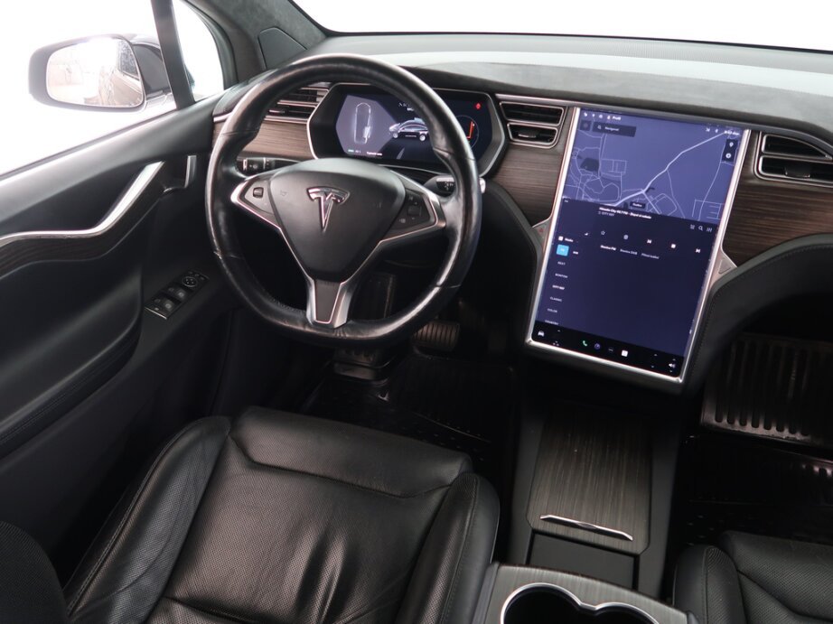 Tesla Model X, 90D, SoH 84%,, SUV, Elektromotor - inzerát | inzerce na ...