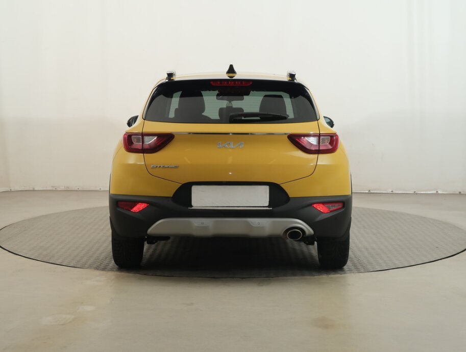 Kia Stonic, 1.0 T-GDI, Serv.kniha, Kůže, Navi,, - inzerát | inzerce na ...