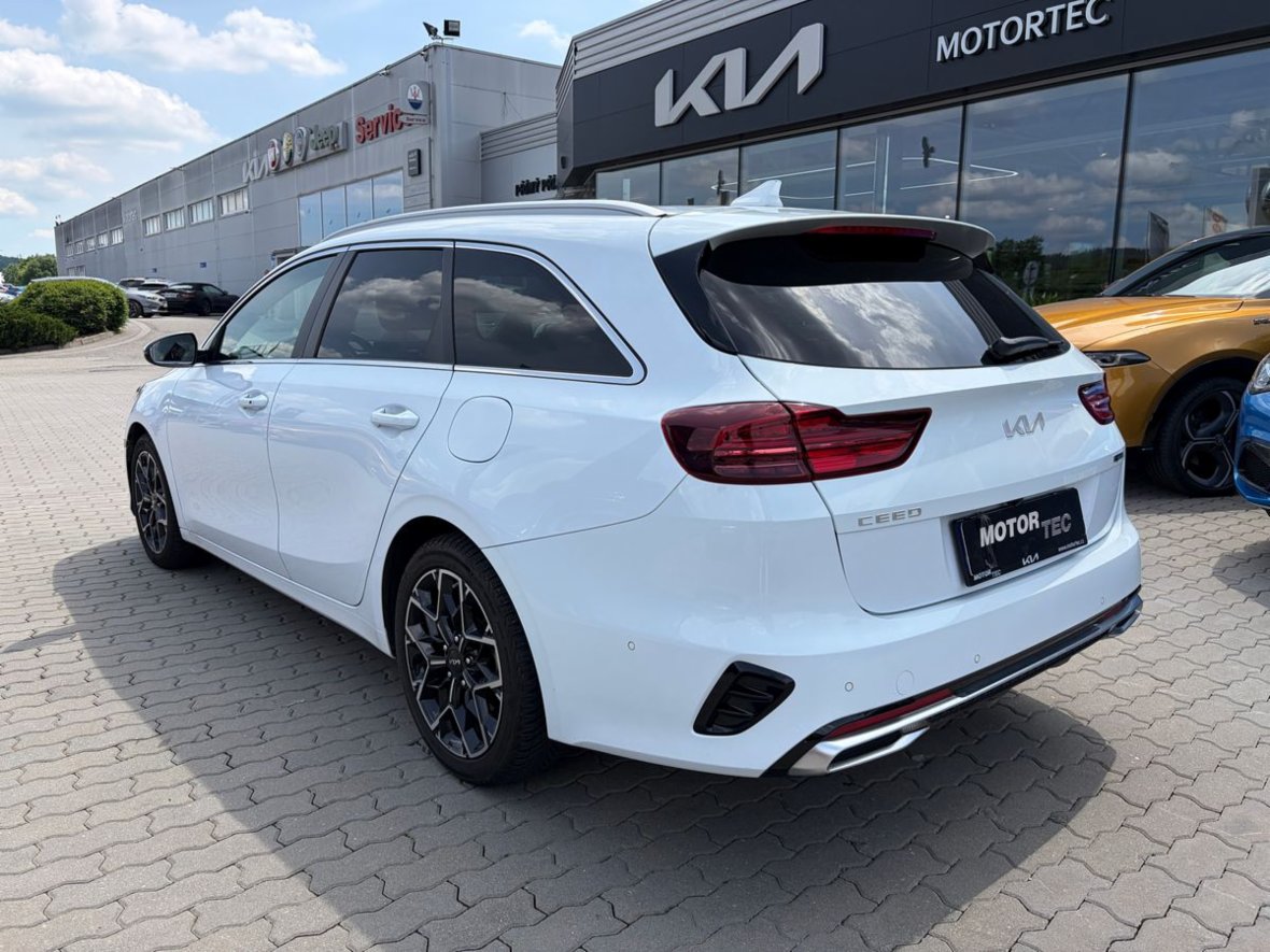 Kia Ceed, 1,5 T-GDi GPF GT LINE, kombi, benzin - inzerát | inzerce na ...
