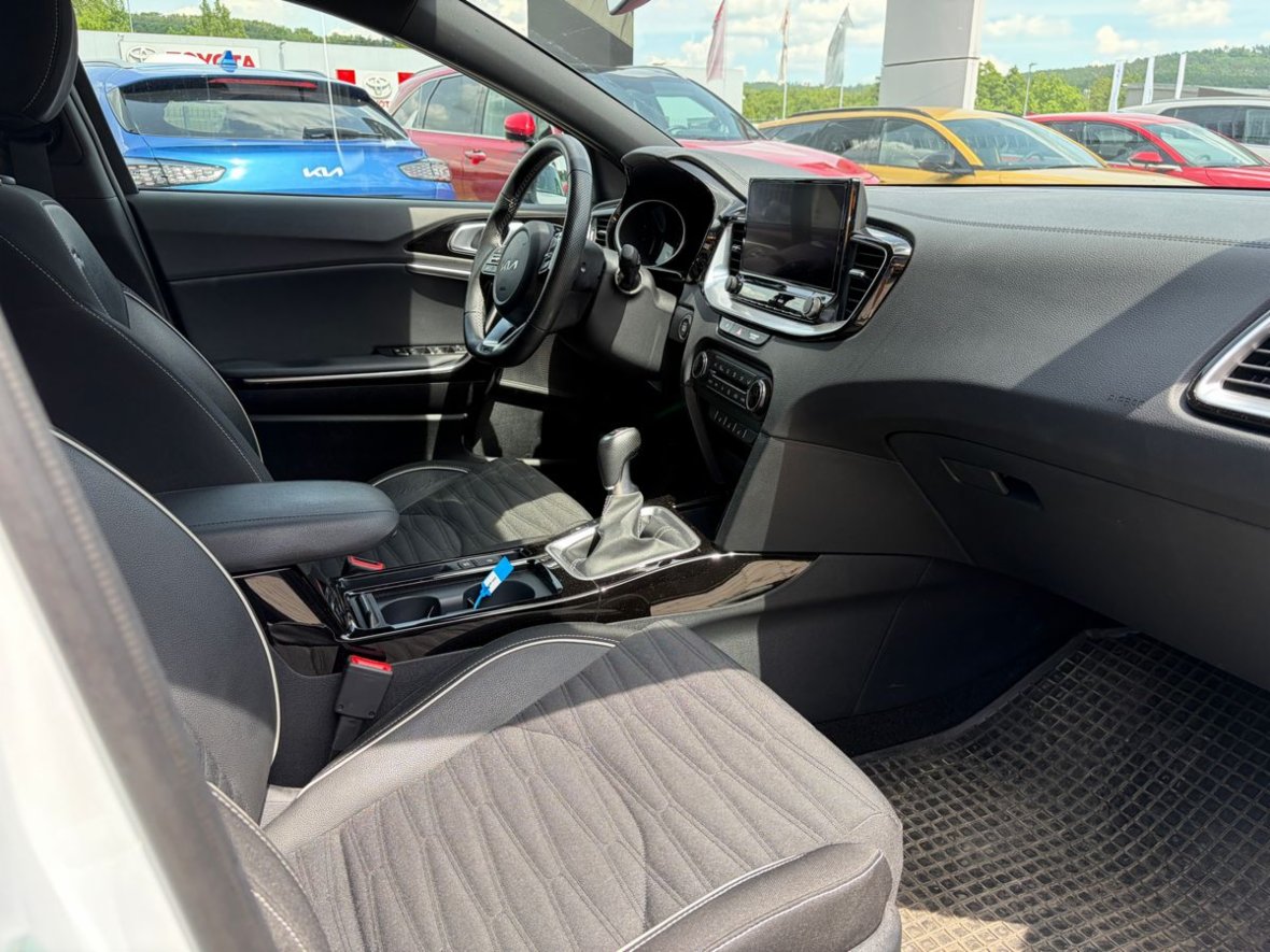 Kia Ceed, 1,5 T-GDi GPF GT LINE, kombi, benzin - inzerát | inzerce na ...
