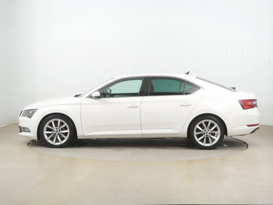 Skoda Superb, 2.0 TDI, Automat, Bi-Xenony, - inzerát | inzerce na ...