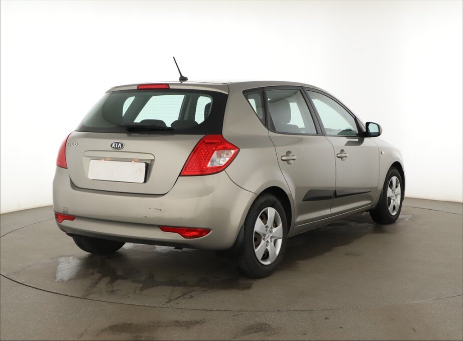 Kia Ceed, 1.4 CVVT, Klima, Hatchback, Benzín - inzerát | inzerce na ...