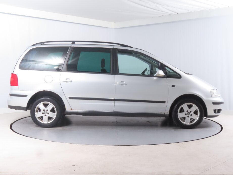 VW Sharan, 1.9 TDI, 7 míst, Eko.zaplacen,, MPV, - inzerát | inzerce na ...