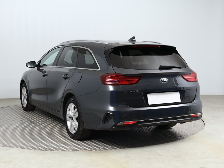 Kia Ceed, 1.4 T-GDI, ČR,2.maj, Serv.kniha, Navi,, - inzerát | inzerce ...