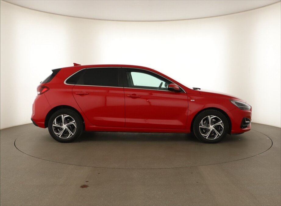 Hyundai i30, 1.5 T-GDI MHEV, Serv.kniha, Kůže, - inzerát | inzerce na ...