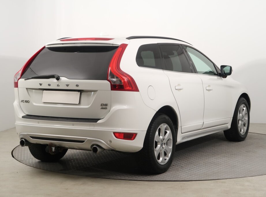 Volvo XC60, D5R-Design , 4X4, Automat, Navi,, SUV, - inzerát | inzerce ...