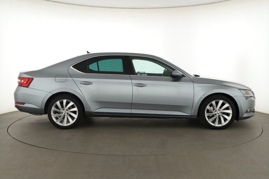 Skoda Superb, 1.5 TSIStyle Plus , Serv.kniha, Kůže - inzerát | inzerce ...