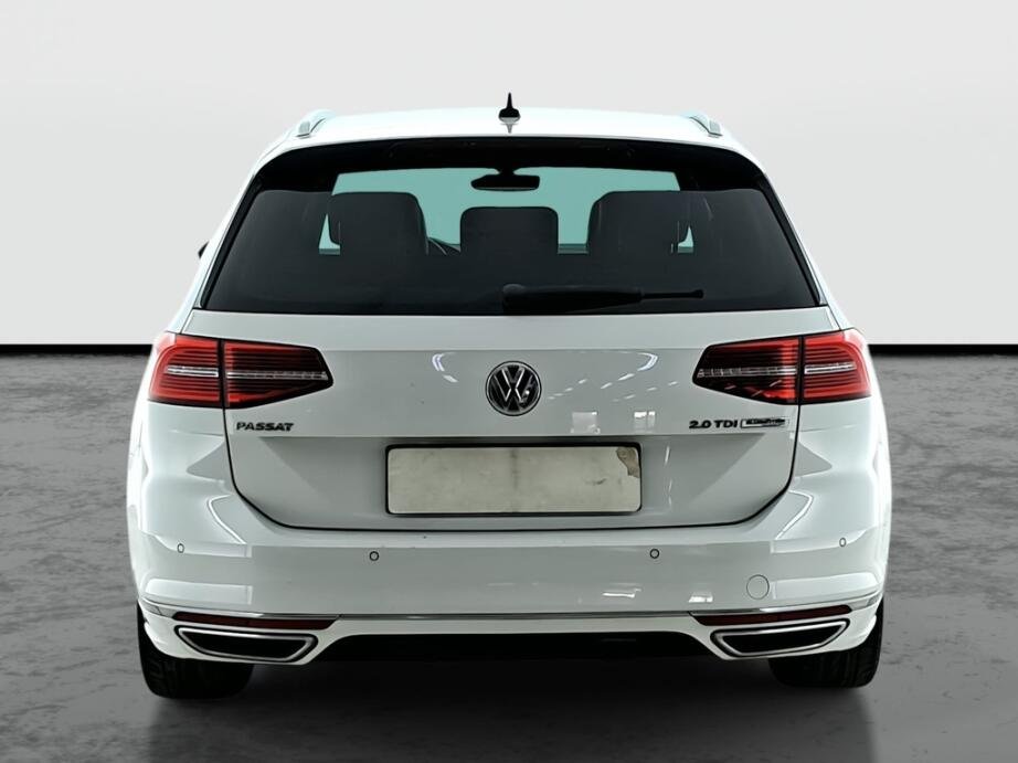VW Passat, 2.0 TDIR-Line , Automat, Kůže, Navi,, - inzerát | inzerce na ...