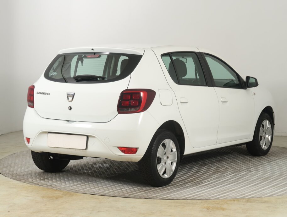 Dacia Sandero, 1.0 SCe, ČR,1.maj, Klima, Hatchback - inzerát | inzerce ...