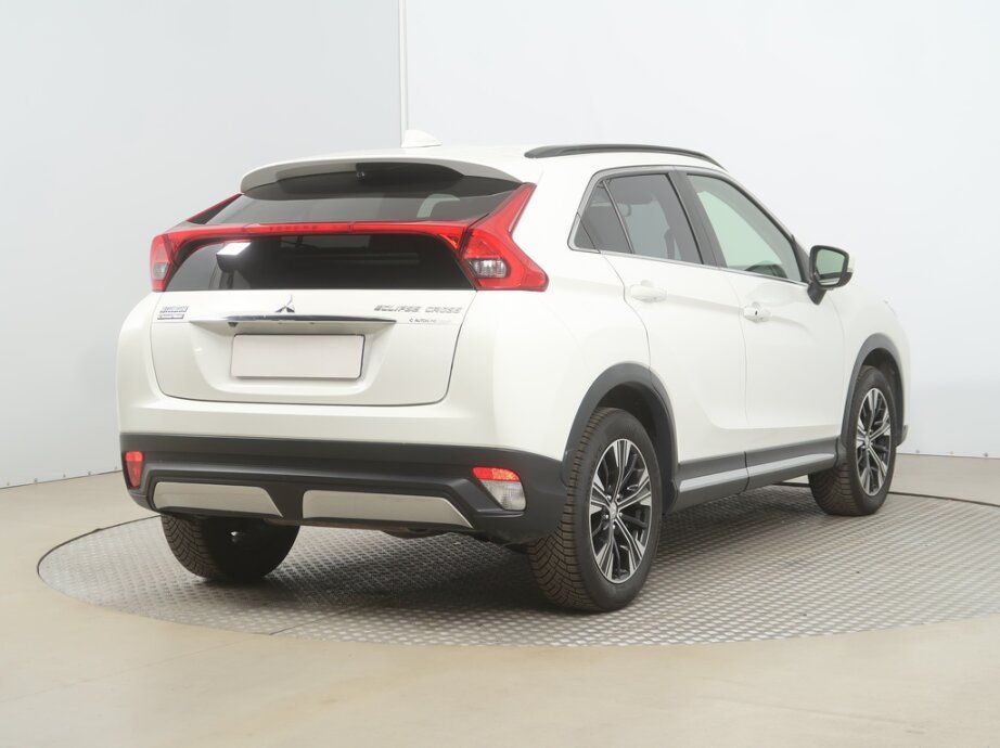 Mitsubishi Eclipse Cross, 1.5 T-MIVEC, ČR,1.maj, - inzerát | inzerce na ...