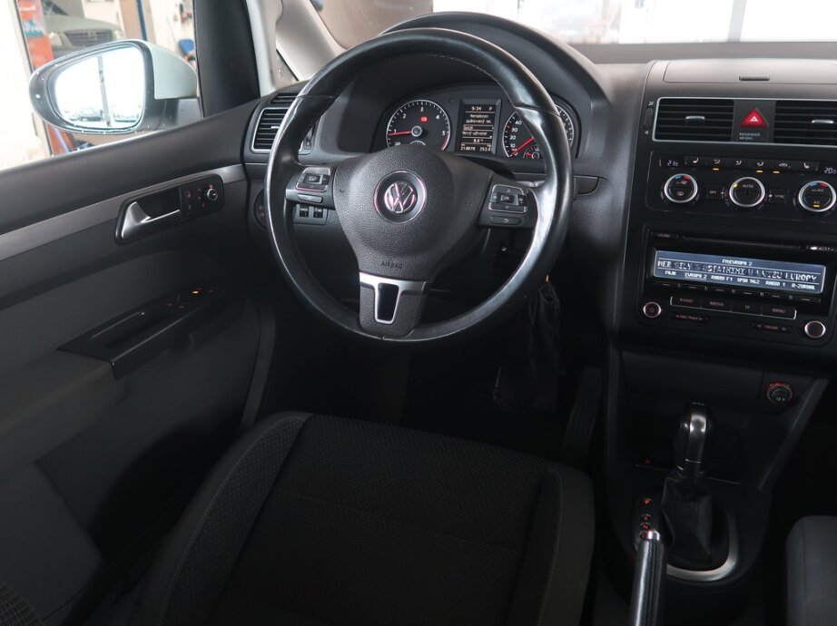 VW Touran, 1.6 TDIComfortline , Automat, Klima,, - inzerát | inzerce na ...