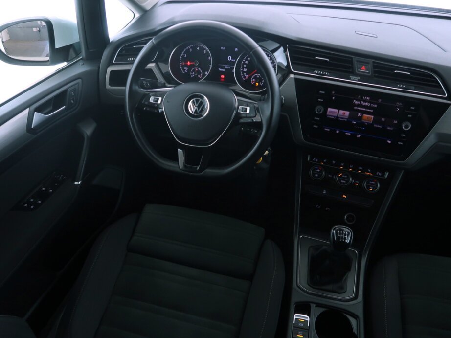 VW Touran, 1.5 TSIComfortline ,, MPV, Benzín - inzerát | inzerce na ...